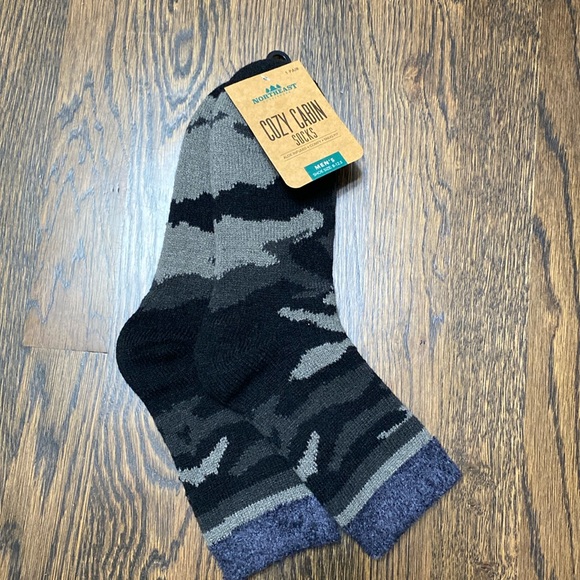 cozy cabin | Underwear & Socks | Nwt Northeast Cozy Cabin Socks Camo ...